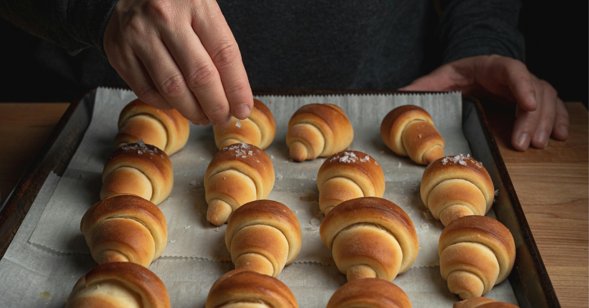 Salt Bread Korea Viral, Roti Gurih Bikin Nagih - Wartana.com